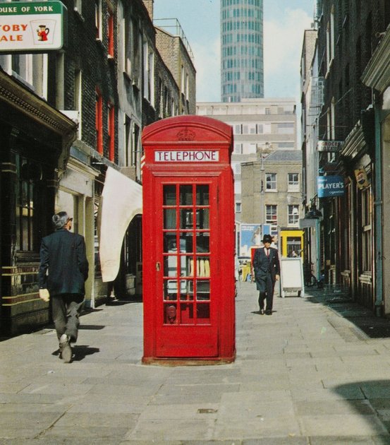 London’s iconic red telephone boxes | London Museum